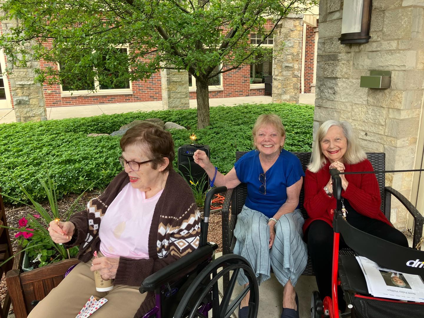 Dementia Care Community Mequon | Memory Care Apartments Wisconsin