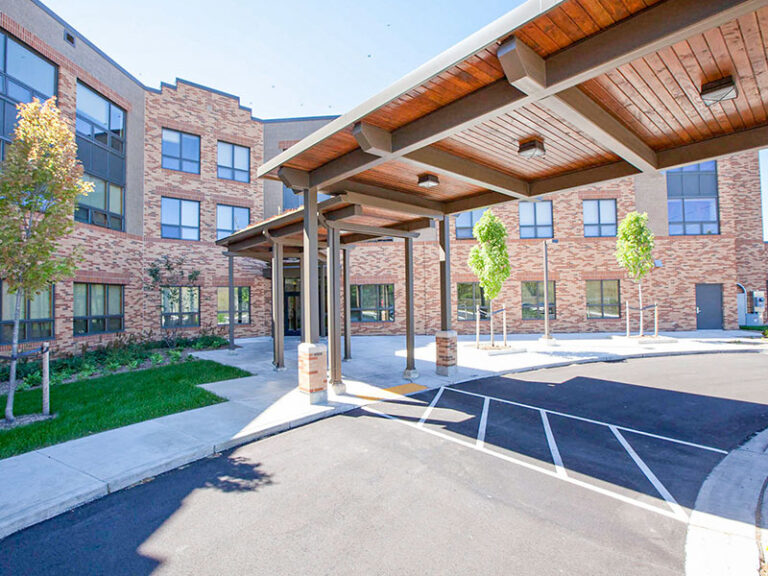 Affordable Independent Living WI | Low Income Senior Housing Wisconsin